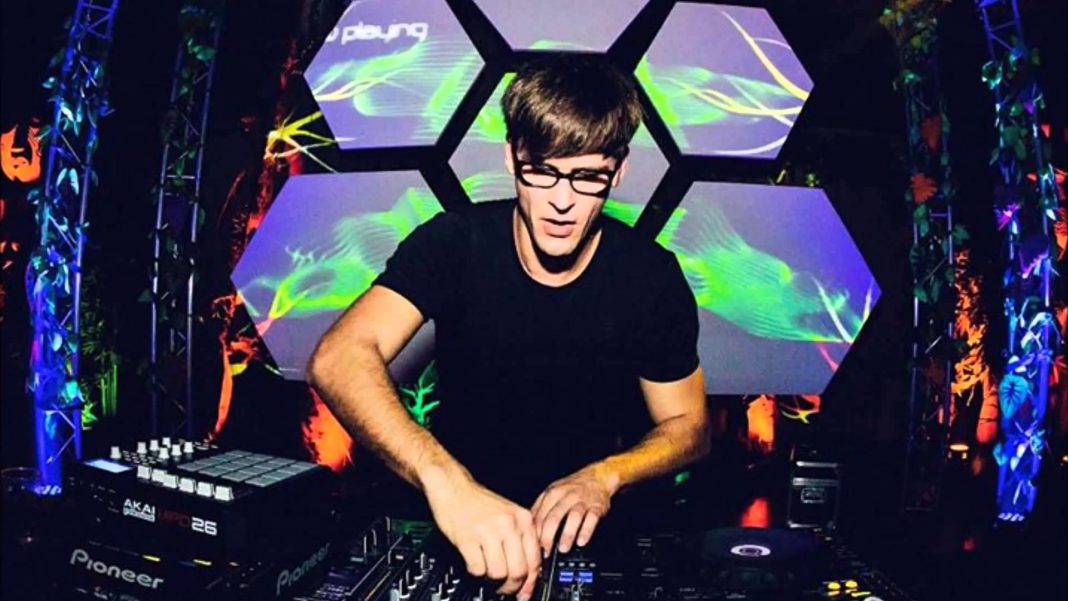 Win a Custom Neelix Bag and a Pair of Tickets to His Show at Avalon ...