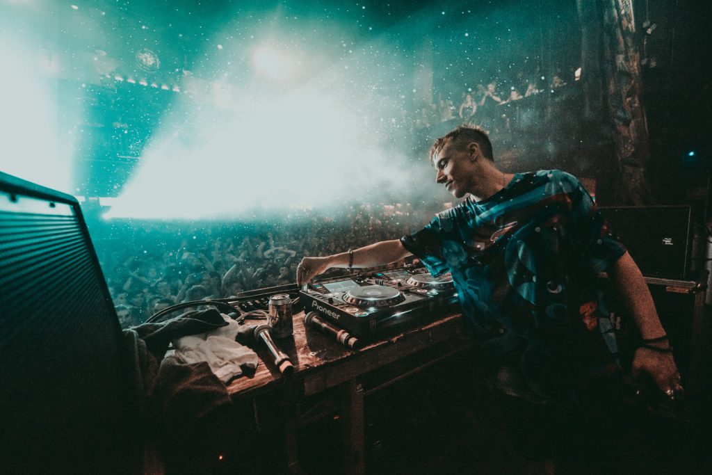 Liquid Stranger's 'INFINITY' is a Beautifully Twisted Intergalactic ...