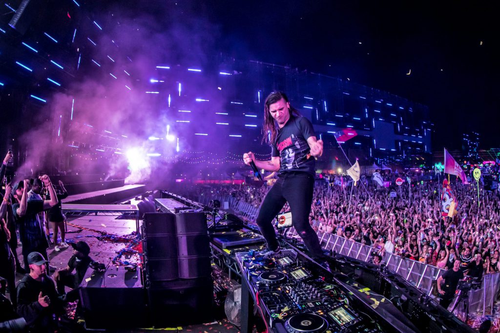 Skrillex Shows Off His Bass Side on New EP, 'Show Tracks' | EDM Identity