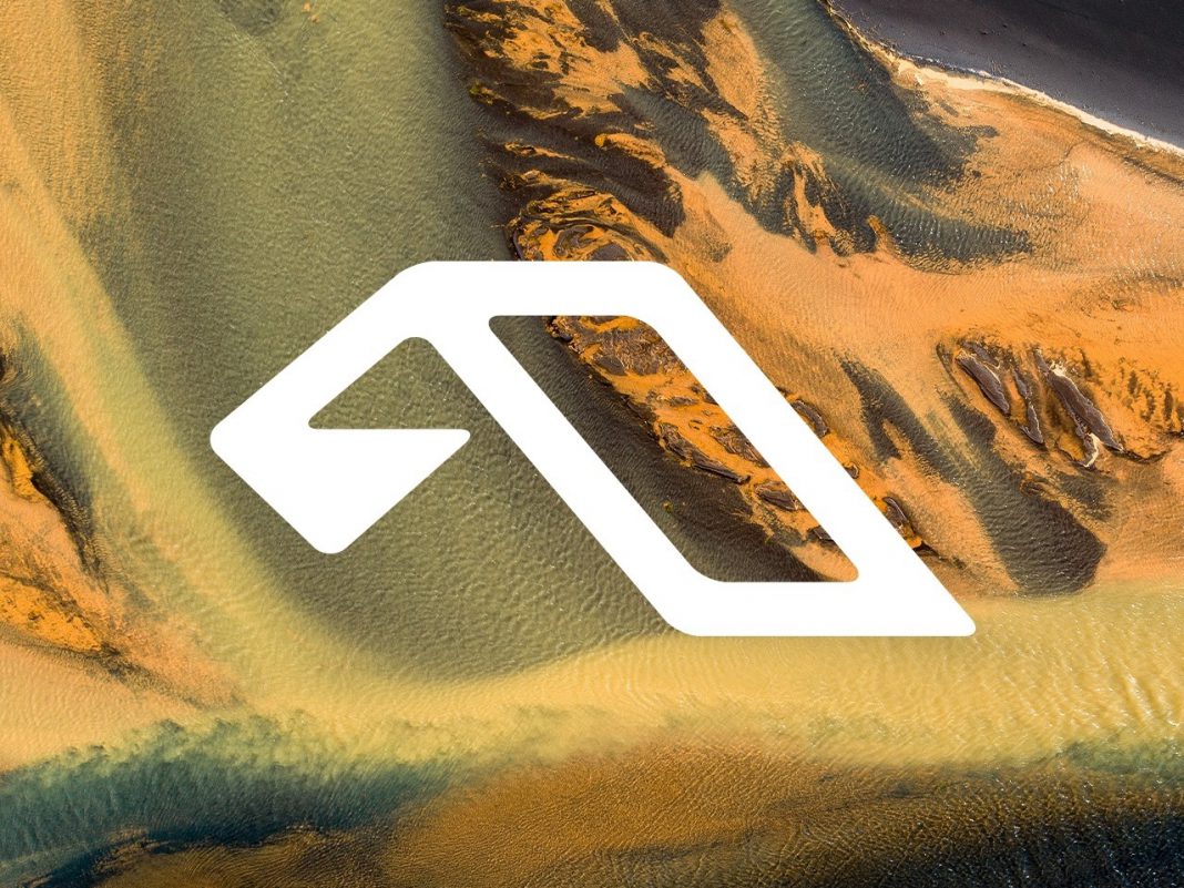 'Anjunadeep 12' Offers Up an Angelic Listening Experience | EDM Identity