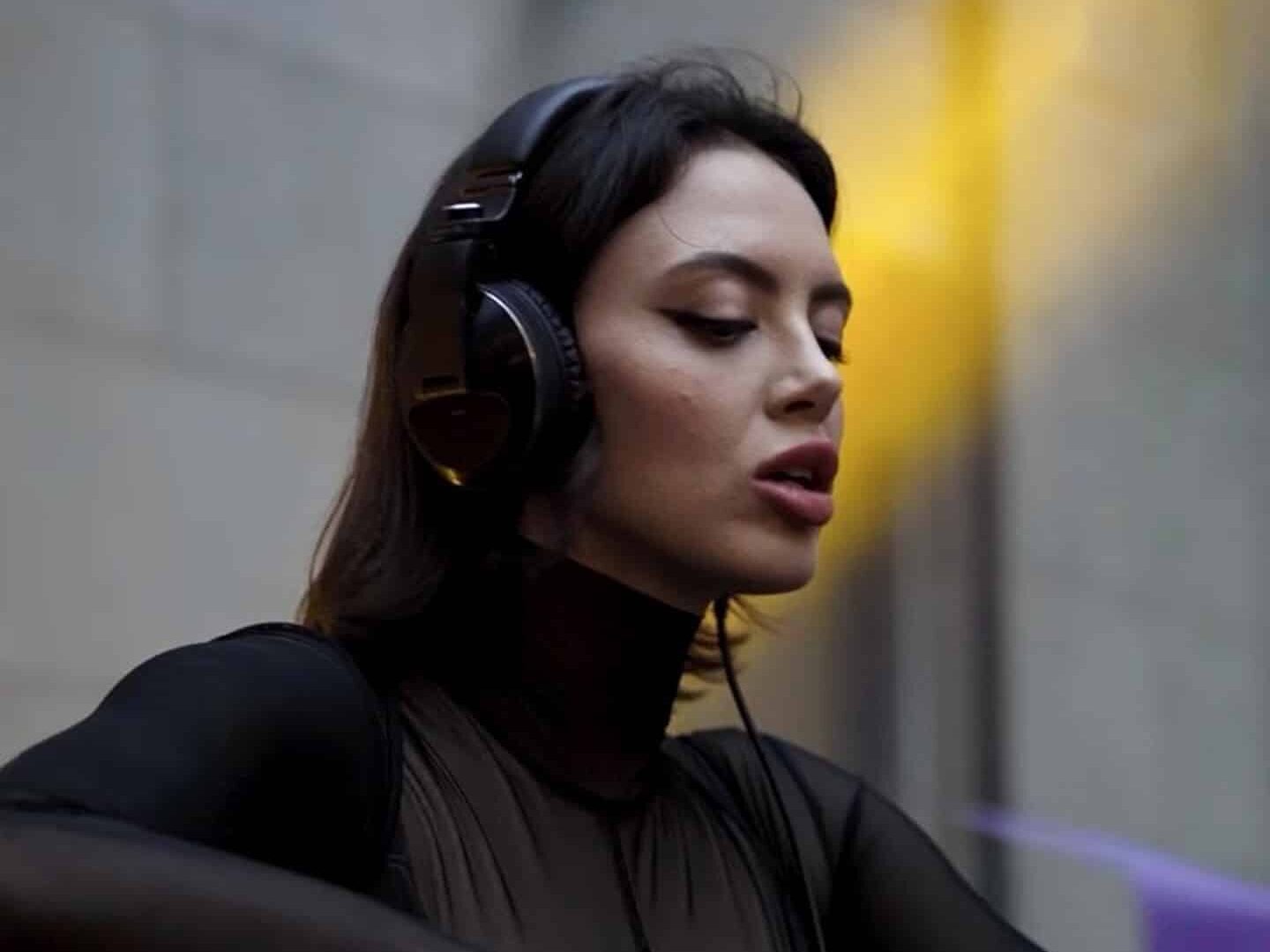 Sara Landry Dominated San Francisco During Intimate Performance | EDM ...