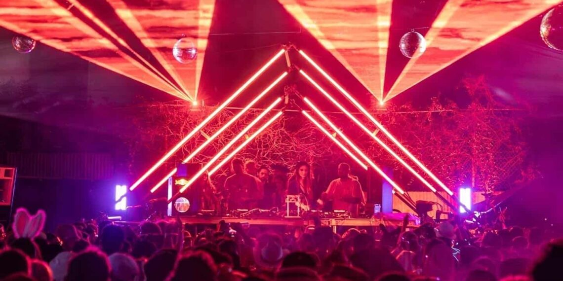 How to Transform Your Living Room Into the Ultimate Rave Cave | EDM ...