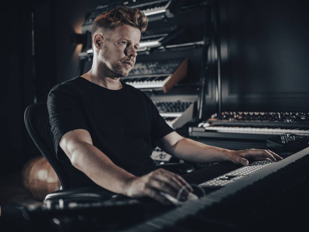 Ferry Corsten Continues Sonic Evolution With 'Connect' | EDM Identity