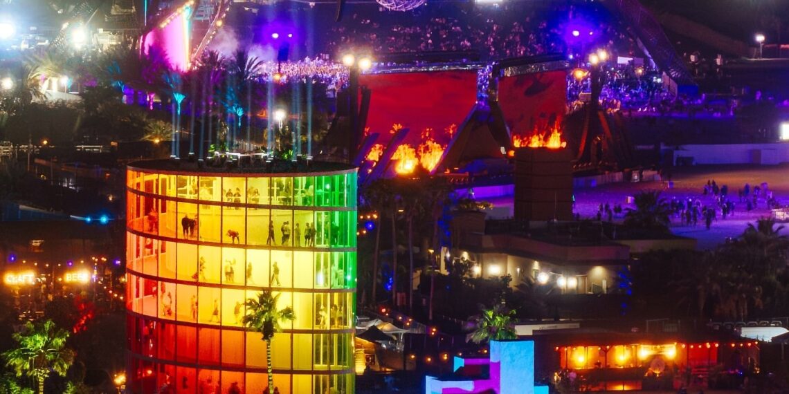 How to Transform Your Living Room Into the Ultimate Rave Cave | EDM ...