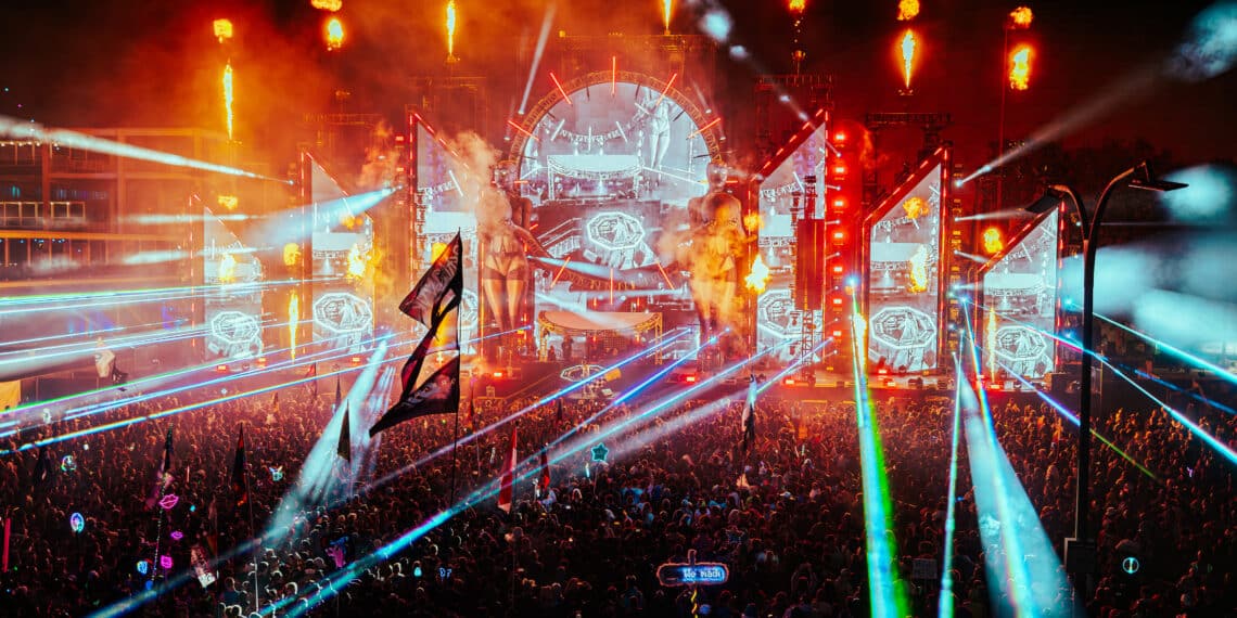 How to Transform Your Living Room Into the Ultimate Rave Cave | EDM ...