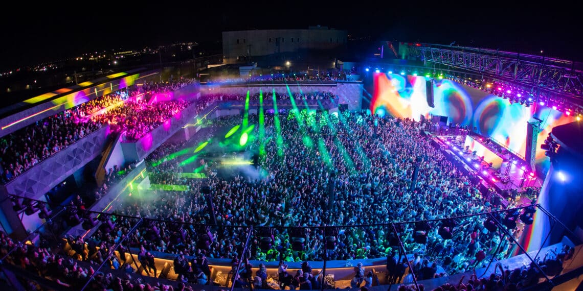 How to Transform Your Living Room Into the Ultimate Rave Cave | EDM ...