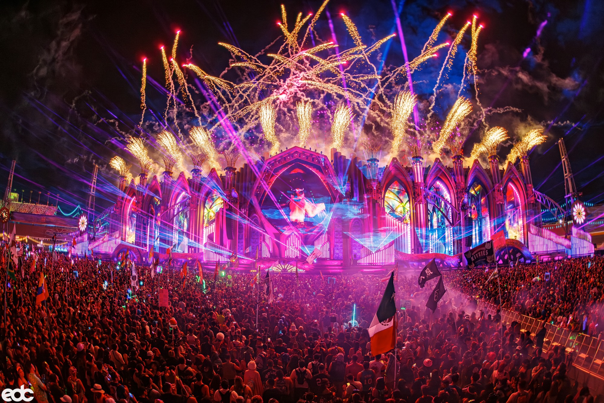 EDC Las Vegas 2025 Livestream Schedule & Info | EDM Identity